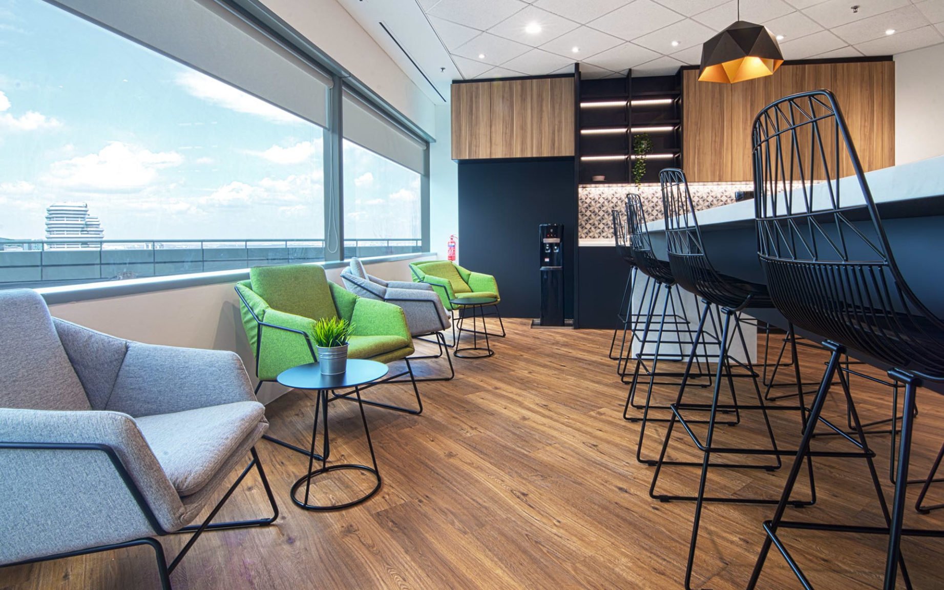 Veeam Software Office, Singapore - Hardware/Software Development ... Veeam Software Office, Singapore - Hardware/Software Development ...